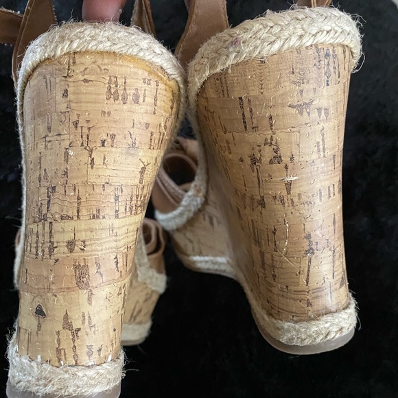 Candie's | Shoes | Candies Cabrice Cognac Sandal Preloved | Poshmark